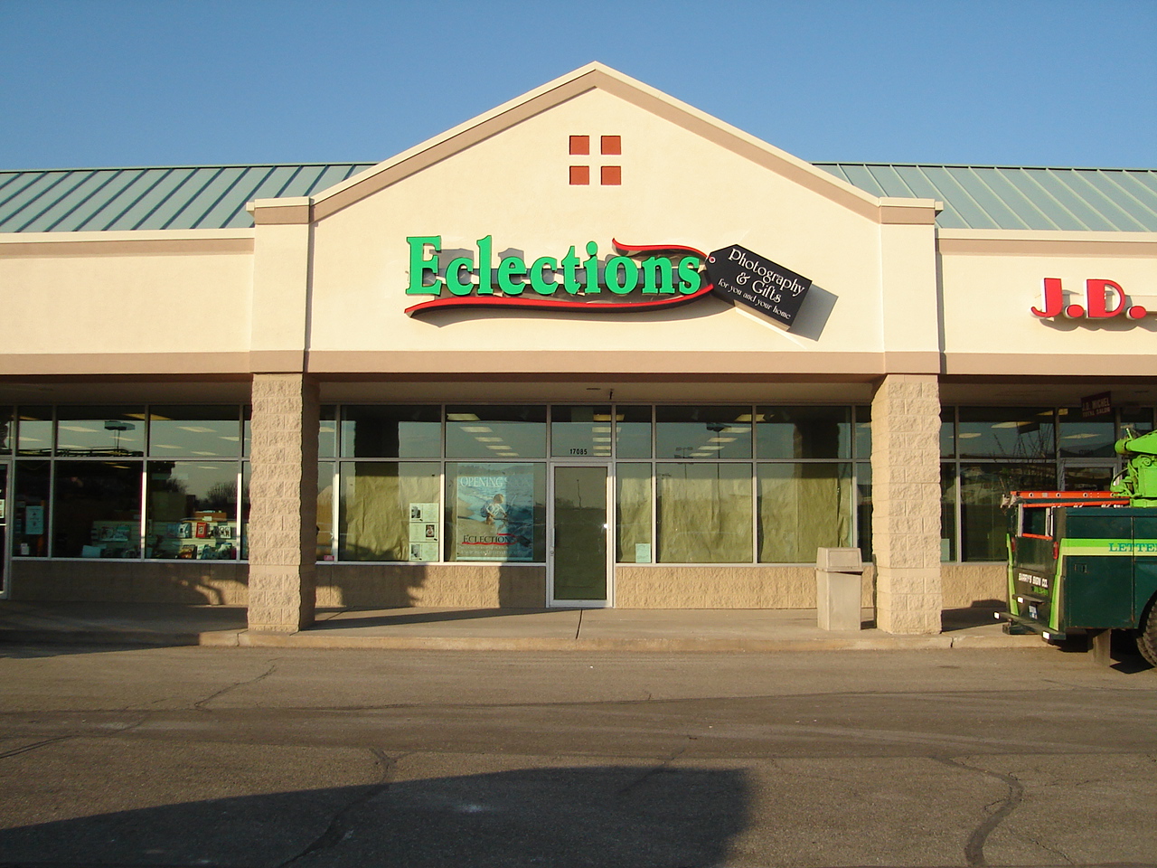 Exterior Signs – Barry’s Sign Company